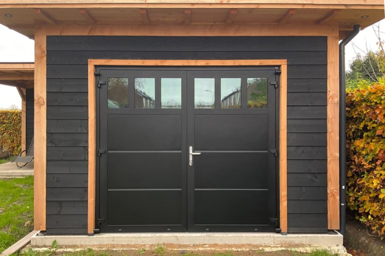 Openslaande garagedeuren als schuurdeur
